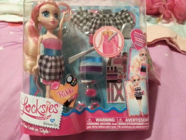 On habille les poupées Locksies [Giveaway] | Sysy In The City Blog ...